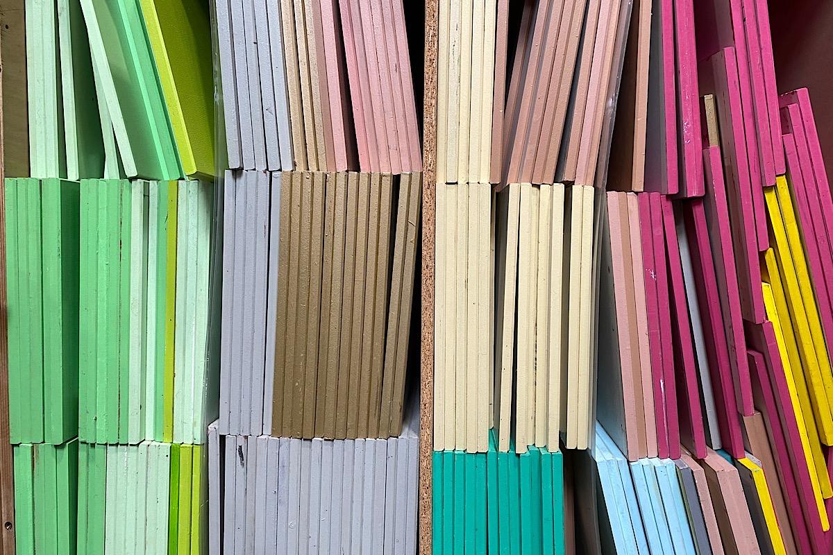 Bemalte MDF Platten | OFFCUT Basel